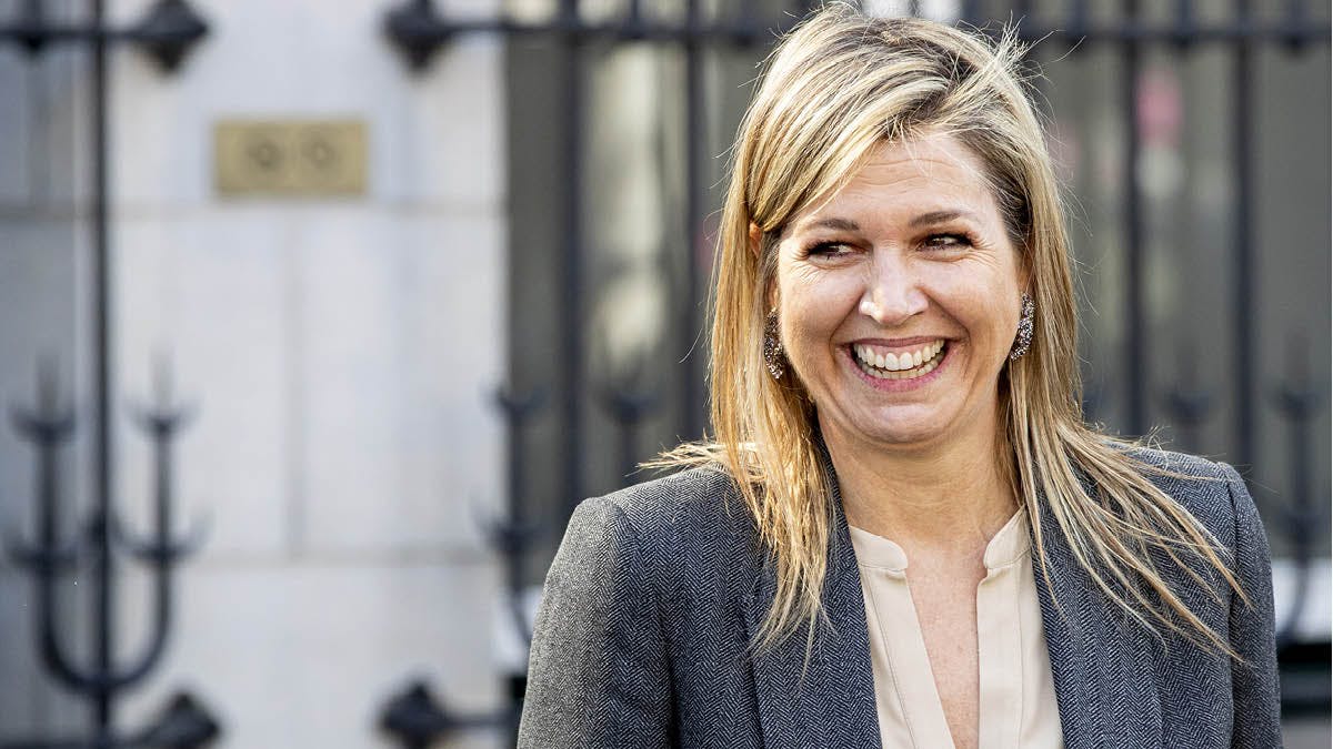 Se billederne: Dronning Maxima taler med fagfolk fra kriseramt ...