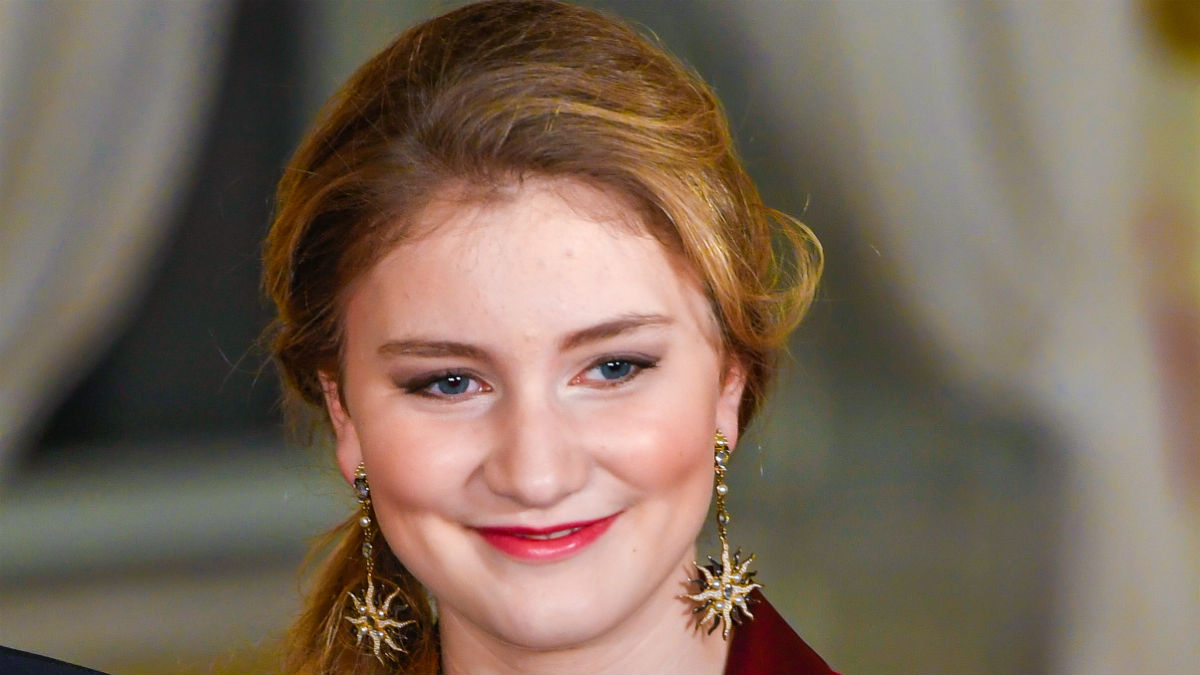 Helt tæt på: Det står der på prinsesse Elisabeths identifikationskort ...