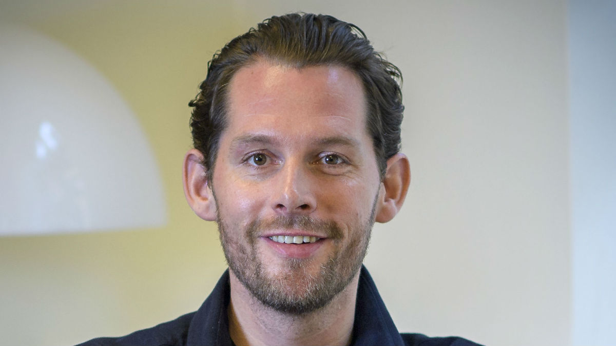 Respekt fra Michael Bundesen: Rasmus Seebach udgiver Shu-Bi-Dua-sang ...