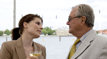 Cecilie Stenspil besøgte prins Henrik på Dannebrog | BILLED-BLADET