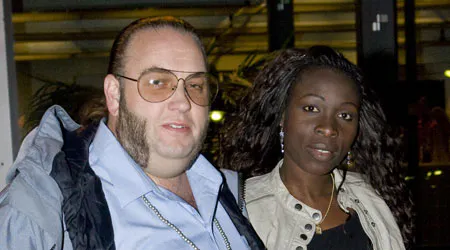 Master Fatman holder bryllup i Mozambique | BILLED-BLADET