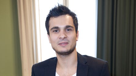 Simon Mathew overfaldet af fans | BILLED-BLADET