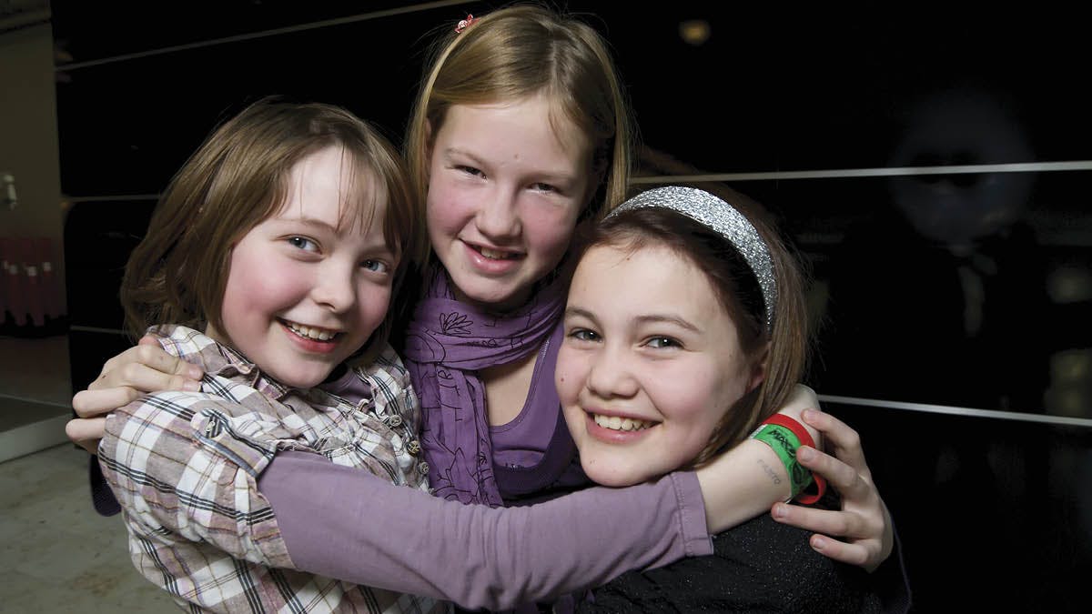 Rachel, Emma og Stephanie fra Årgang 0 er genforenet: Se det skønne ...