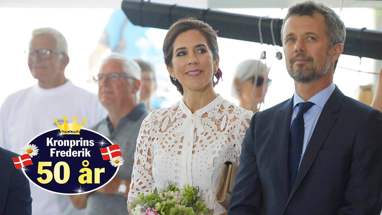 BILLED-BLADET sender live fra portrætafsløring med kongefamilien | BILLED-BLADET
